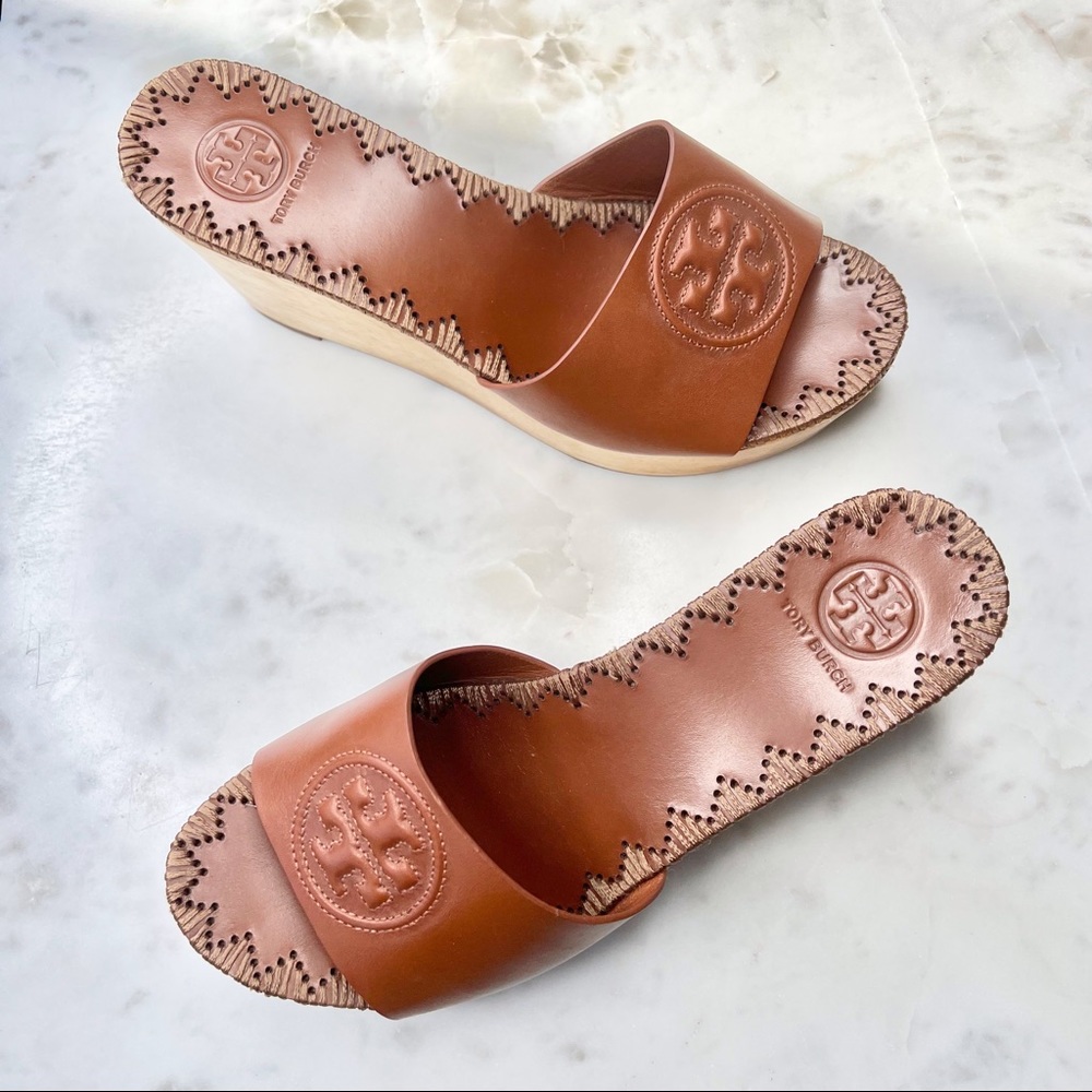 Tory Burch Patty 80mm Wedge Slide With Embossed Logo~… - Gem